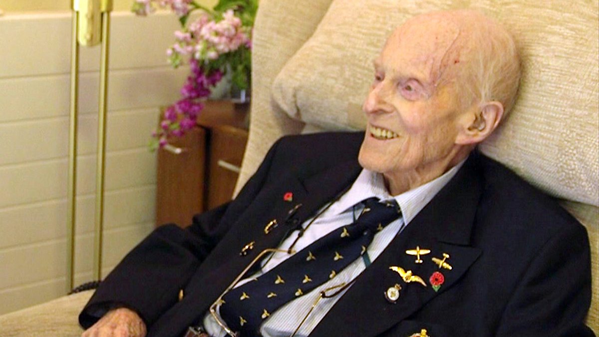 BBC News - Click, 29/08/2015 GMT, Spitfire pilot leaves digital legacy