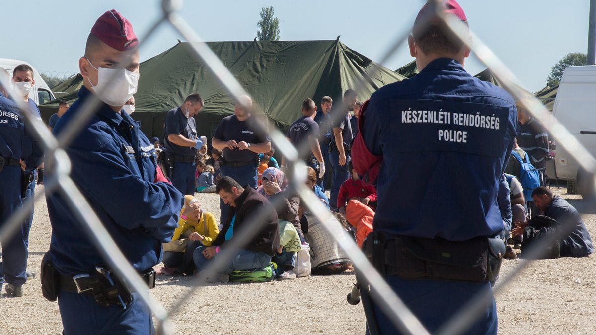 BBC World Service - Newsday, Disturbing Video From Inside The Roszke Camp
