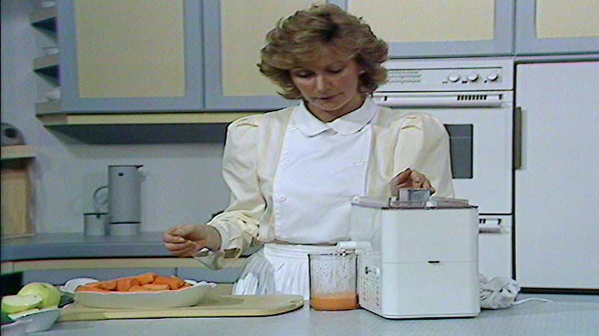 BBC One - Cook with Clare, 10/01/1986, Clare Connery's Top Tips: Juicing