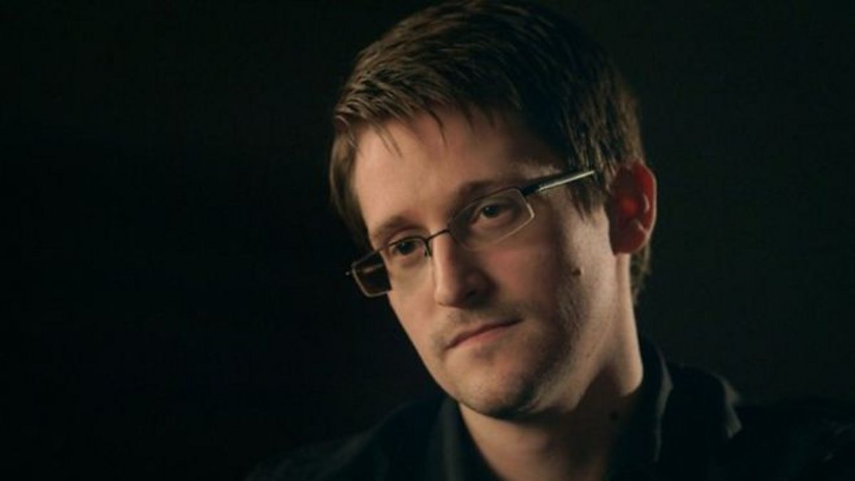 BBC World Service - BBC OS, How do you arrange a Snowden interview?