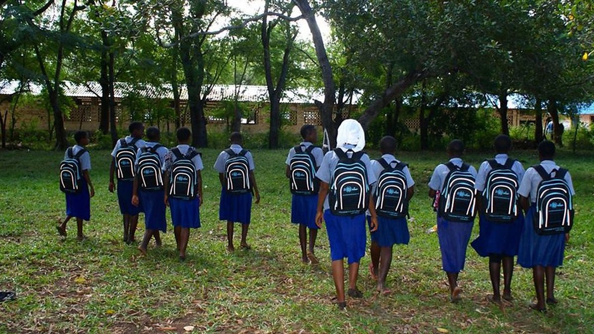 BBC World Service - Newsday, The backpack brightening lives in Kenya