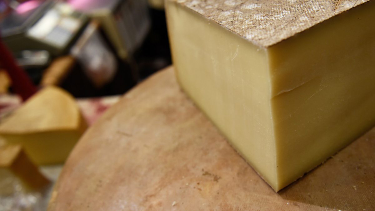 BBC World Service - World Update, The Great Cheese Robbery