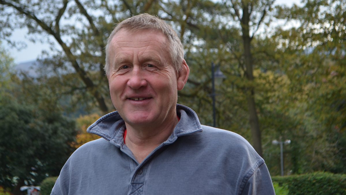 BBC Radio Cymru - Dewi Llwyd ar Fore Sul, Dilwyn Morgan - gwestai Penblwydd