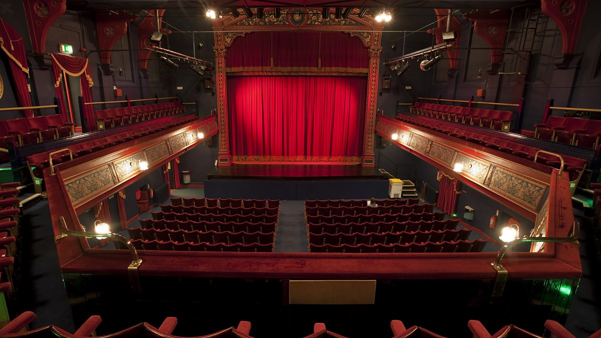BBC Arts - Get Creative - UK theatres open their doors for Play Day