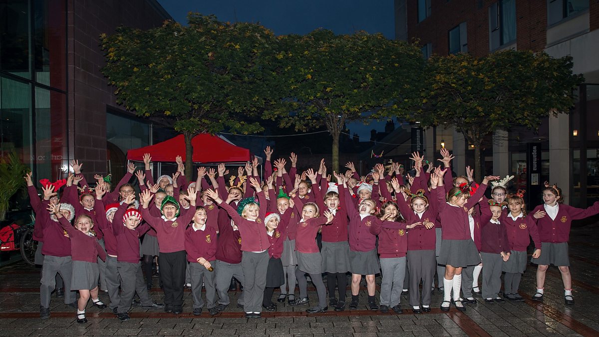BBC Radio Devon - Christmas Service, Bovey Tracey Primary School