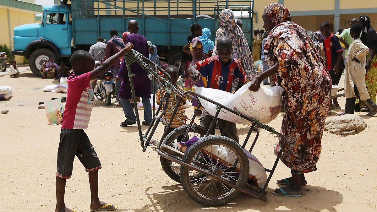 BBC Radio Cymru - Dan yr Wyneb gyda Dylan Iorwerth, Cymorth tramor