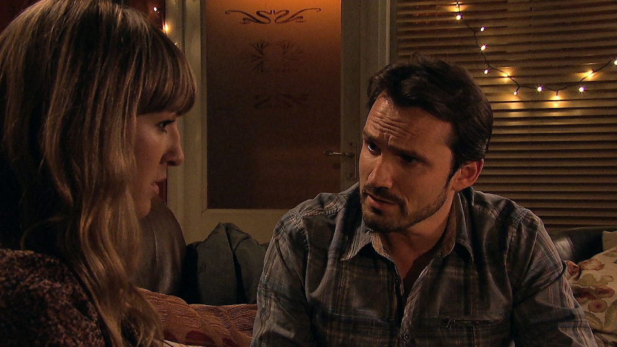 S4C - Pobol y Cwm, Wed, 23 Dec 2015