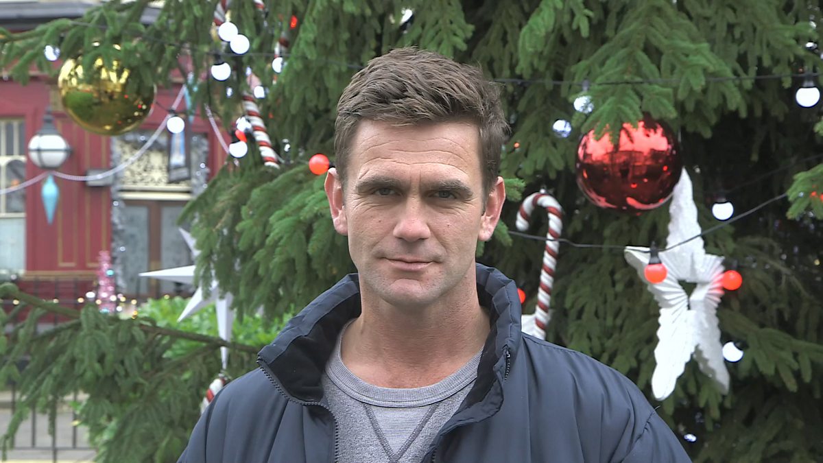 BBC One - EastEnders 2013 - 2017, 2015, 24/12/2015, Great Scott!