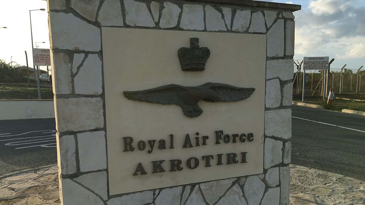 BBC Radio 5 Live - 5 Live In Short - Behind the scenes at RAF Akrotiri
