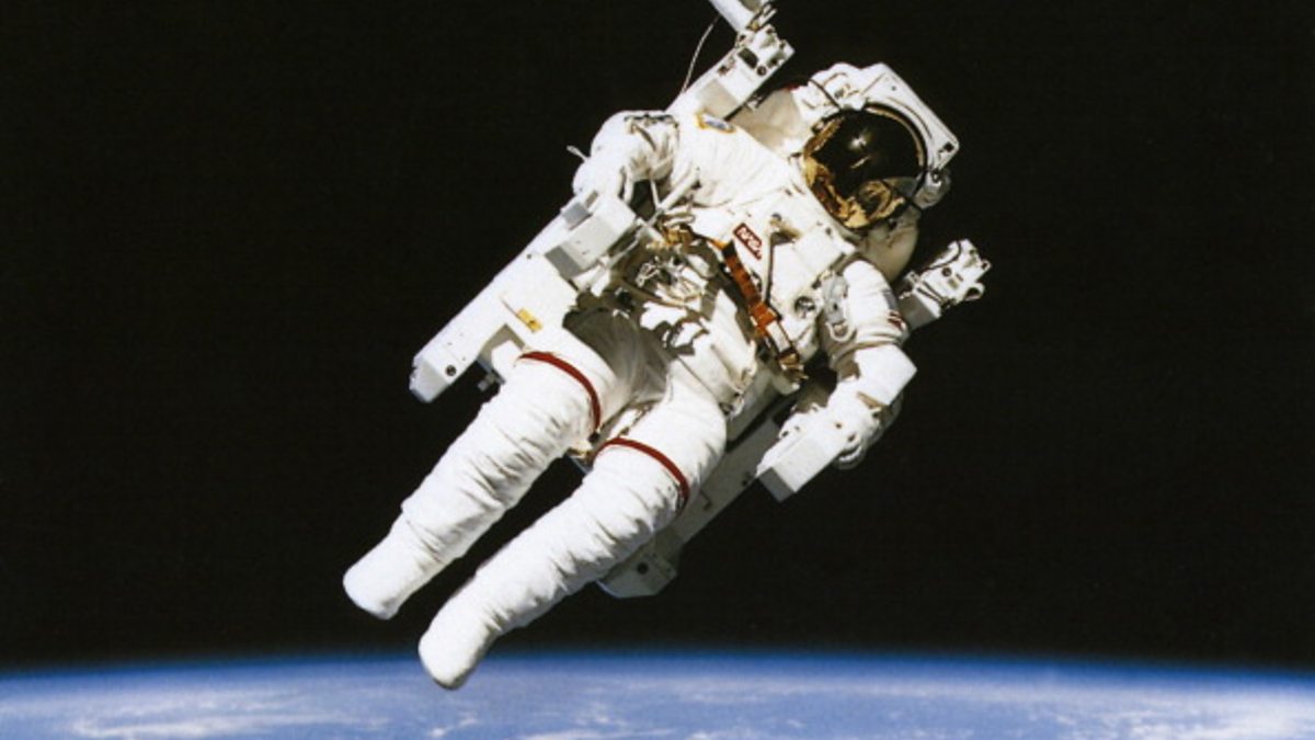 BBC World Service - Science Special, How to Survive in Space