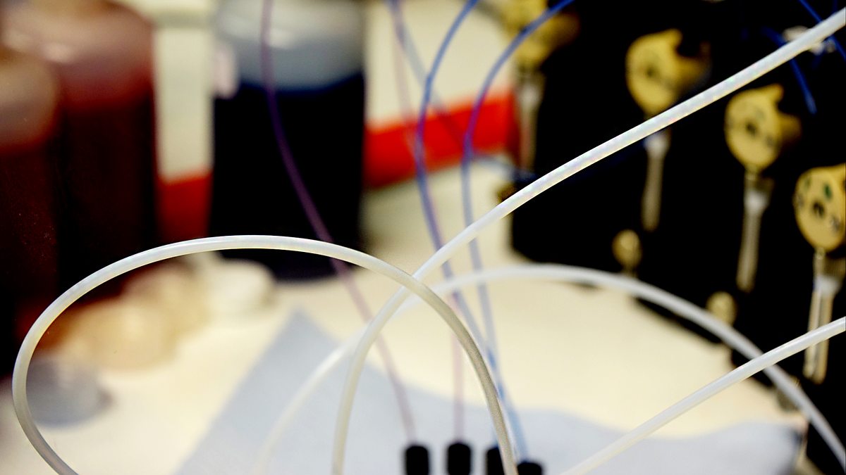 BBC Radio Scotland - Brainwaves, Series 3, Professor Lee Cronin, "There ...