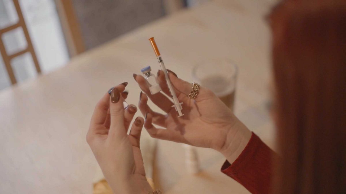 BBC One - Hayley: Call Centre's Tanning Addict, Hayley opens her online ...