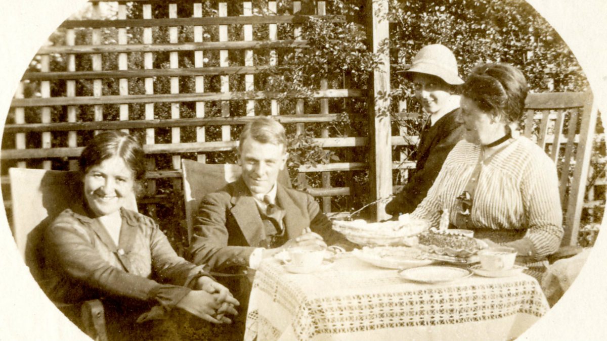 BBC Radio Ulster - Love Letters from the Front