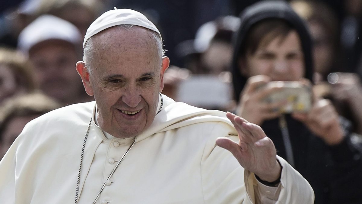 BBC World Service - More or Less, The Life Expectancy of a Pope