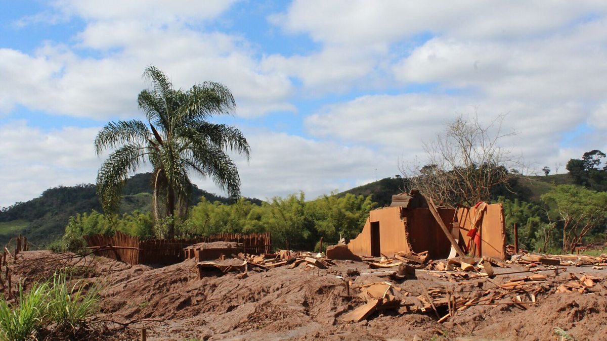 BBC World Service - Business Matters, A wave of mud: Brazil's Samarco ...