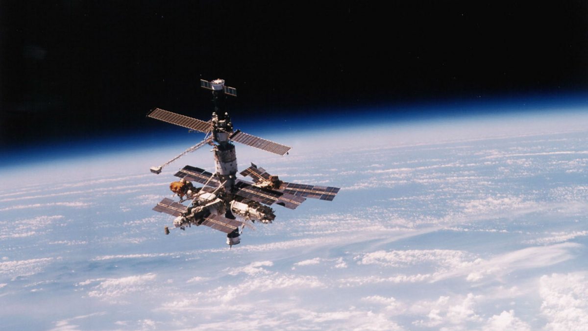 BBC World Service - Witness History, Space Crash