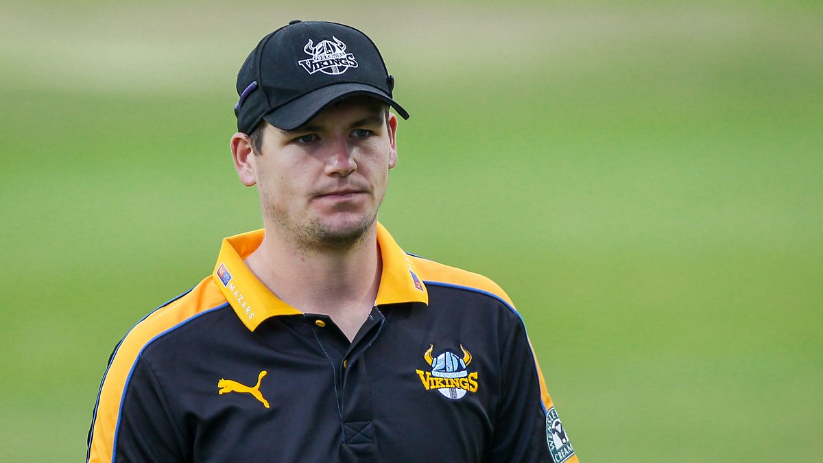 BBC Radio Leeds - West Yorkshire Sport Daily, "The Sergeant - Howard's ...