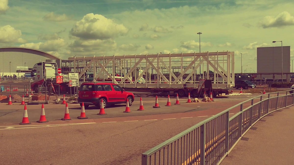 BBC Three Counties Radio - Roberto Perrone, 06/07/2016, Luton Airport ...