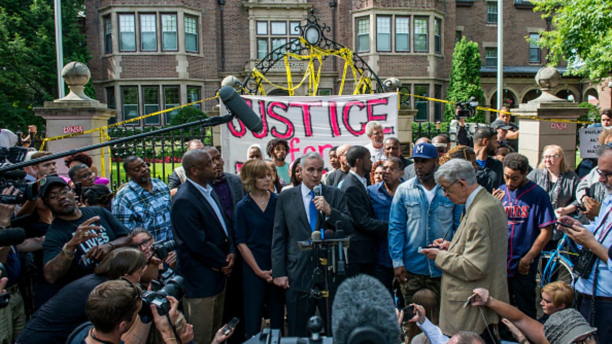 BBC World Service - Newshour, Protests Against US Police Killings