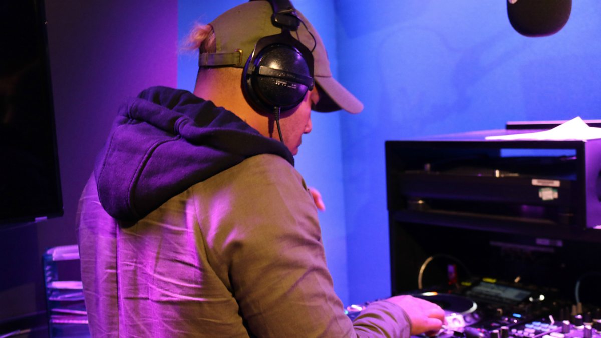 BBC Radio 1Xtra - DJ Target, Diztortion B2B, B2B with Diztortion