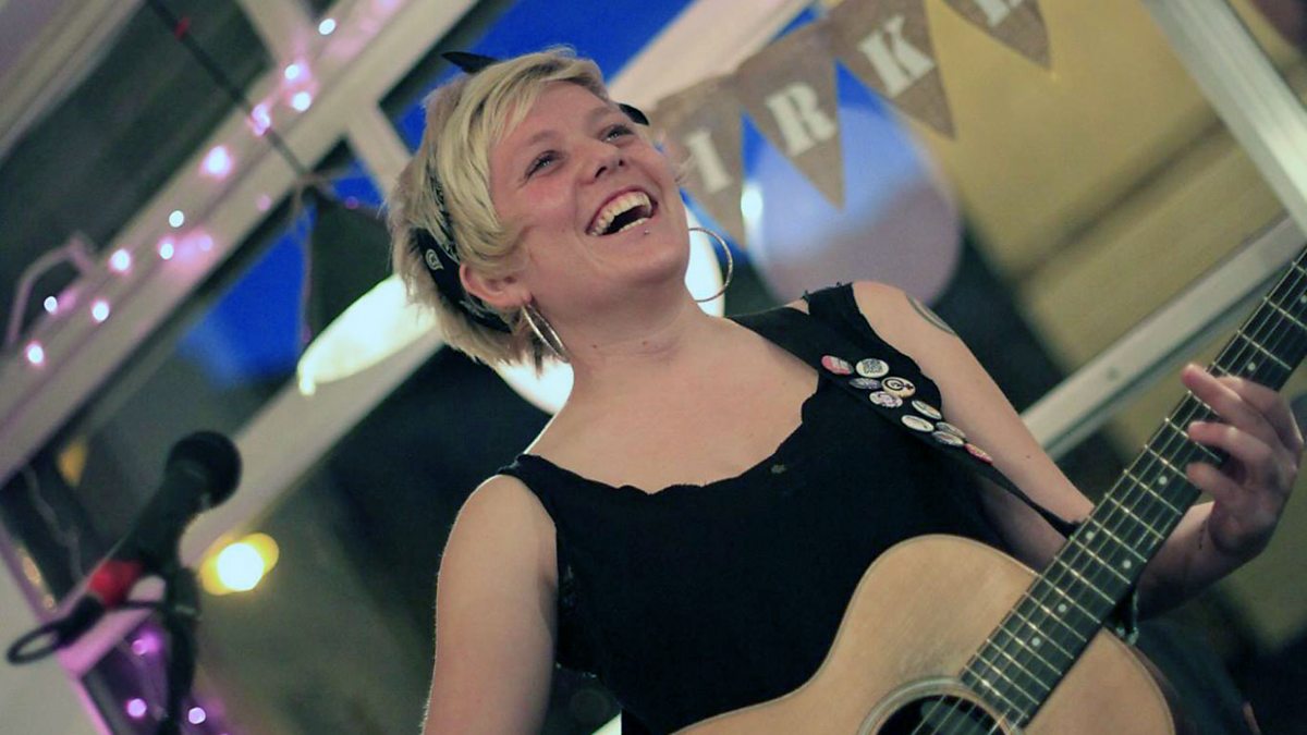 BBC Radio Cymru - Er Cof a Chadw, Cyfres 2, Efa Thomas, Efa 'Supertramp ...