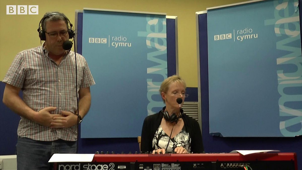 BBC Radio Cymru - Bore Cothi, John Hardy yn cyflwyno, Gwers ganu John Hardy