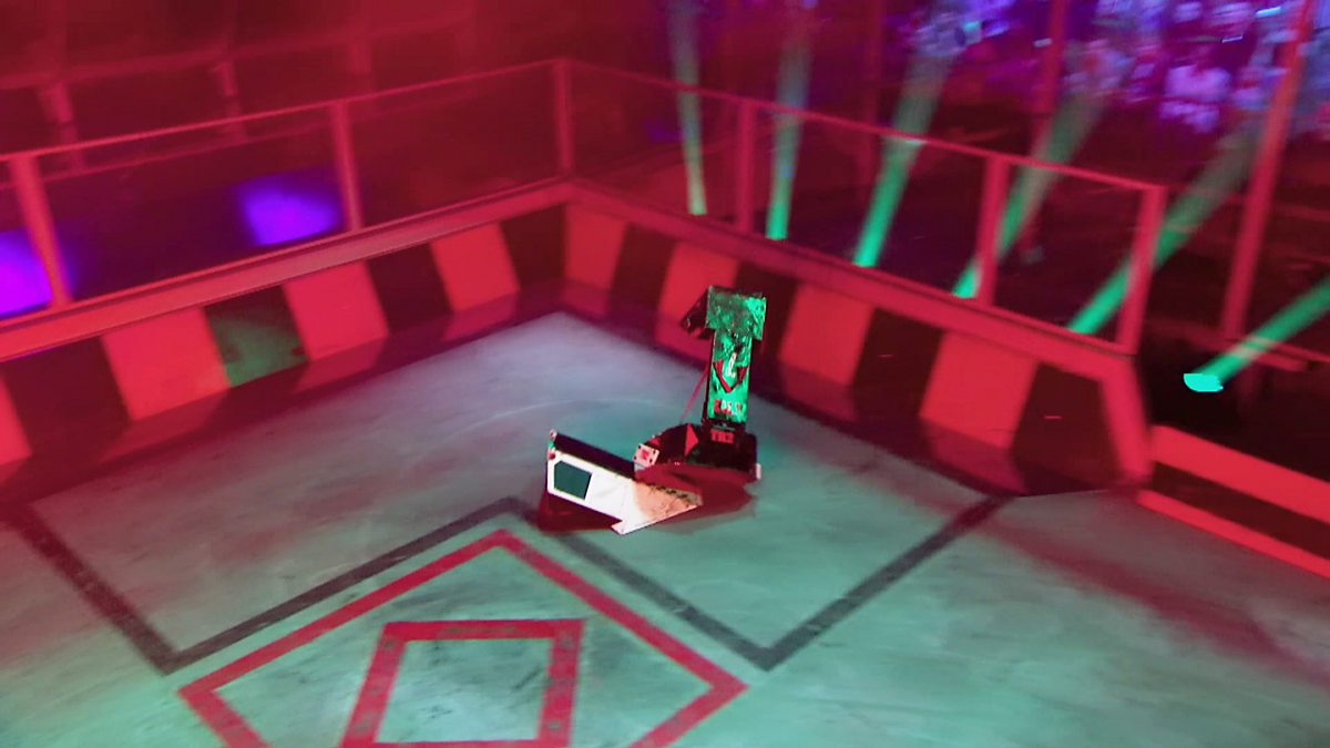 BBC Two - Robot Wars, Series 8, Episode 6, Apollo flips TR2
