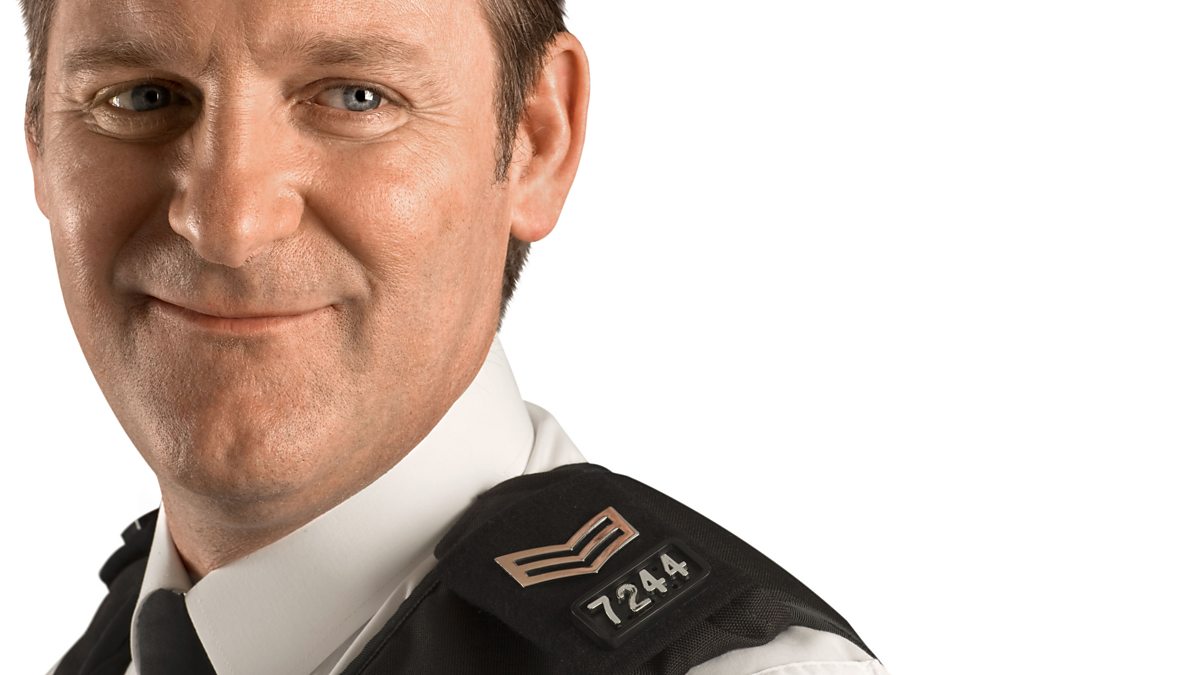 BBC One - Rob Hollins - Doctors - Doctors Cast Photos - Series 14