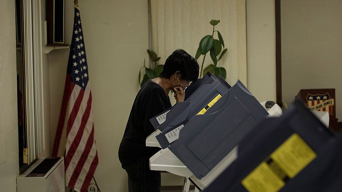 BBC World Service - Digital Planet, Electronic Voting Machines in the ...