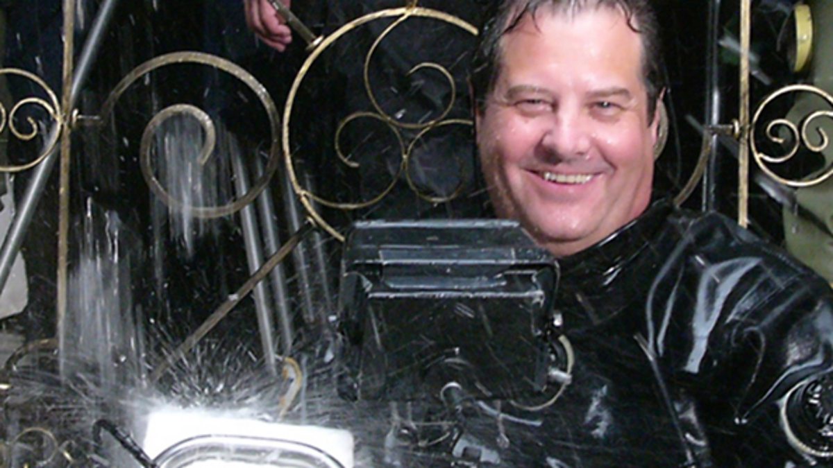 BBC Radio Solent - David Allen, 03/12/2016, Behind the Scenes with ...