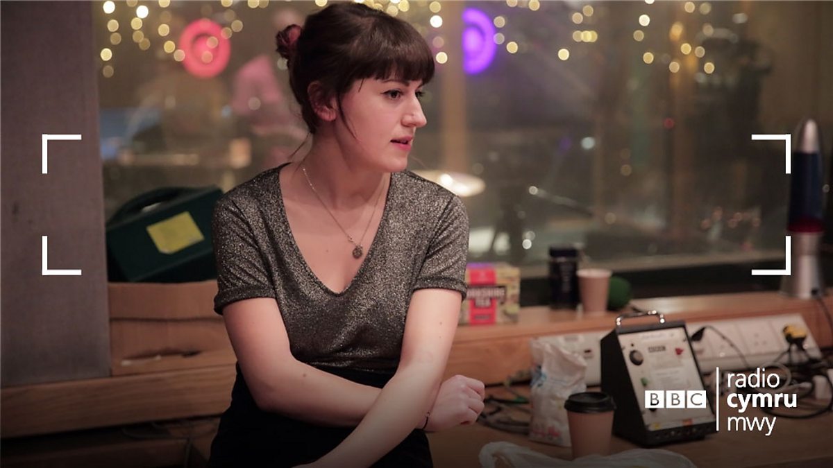 BBC Radio Cymru Mwy - Radio Cymru Mwy, Llais, Heledd Watkins