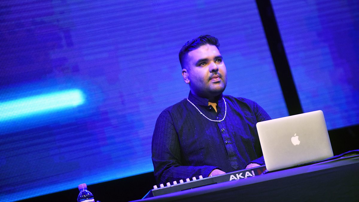 BBC Radio 1 - Radio 1's Live Lounge - 7 music producers who didn't want ...