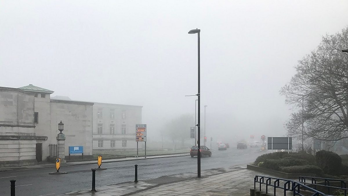 BBC Radio Solent - Julian Clegg, Severe fog affecting travel across the ...