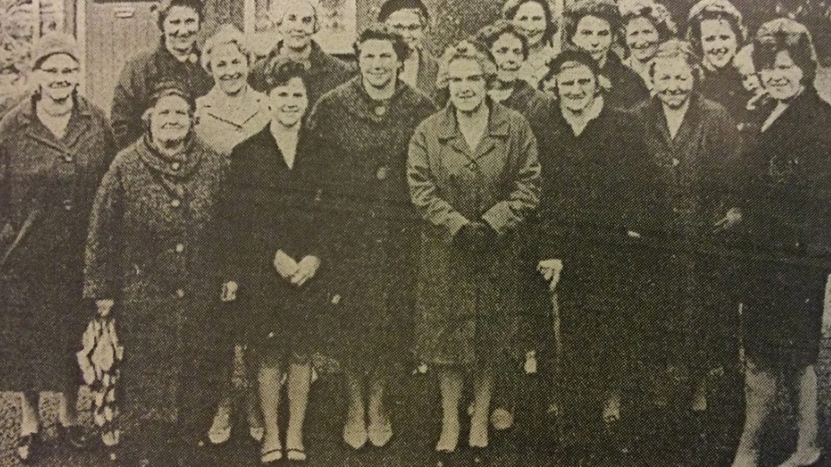 BBC Radio Cymru - Merched y Wawr, Y Gangen Gyntaf