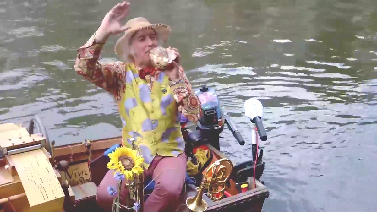 BBC Arts - BBC Arts, Nina Ramirez receives an unusual serenade at Oude Kerk