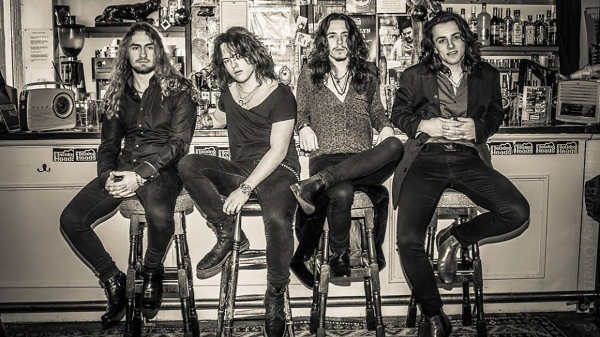 BBC Radio Solent - BBC Introducing - Solent, James Baxter performs in ...