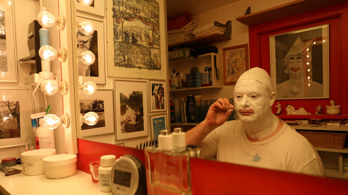 BBC World Service - Outlook, The Man Behind the Make-up