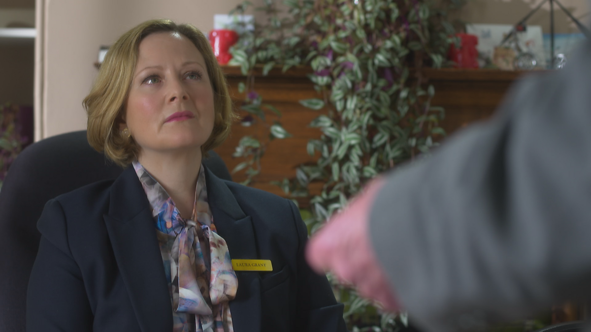 BBC One - Doctors, Series 19, Taxi for Carter, "You'd get less for murder"