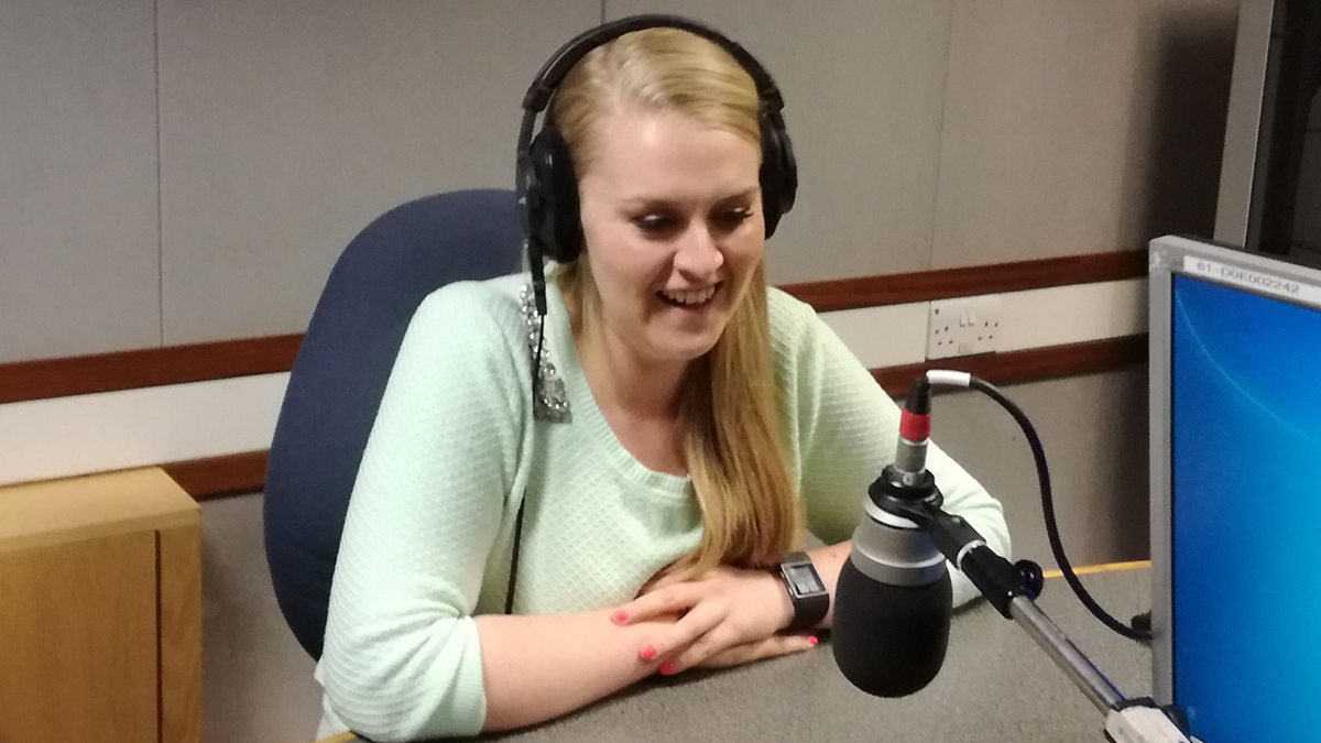 BBC Radio Cymru - Stiwdio gyda Nia Roberts, Sioned Gwen Davies ...