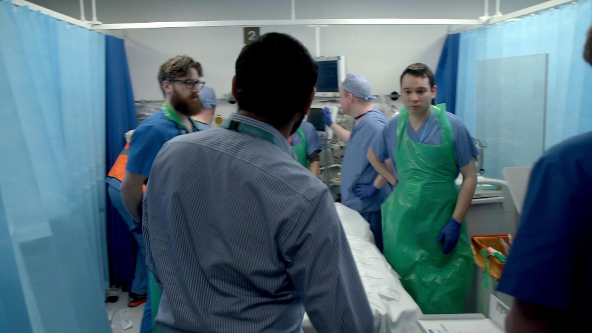 BBC Two - Hospital, Series 2, Episode 1, Two French students arrive at A&E