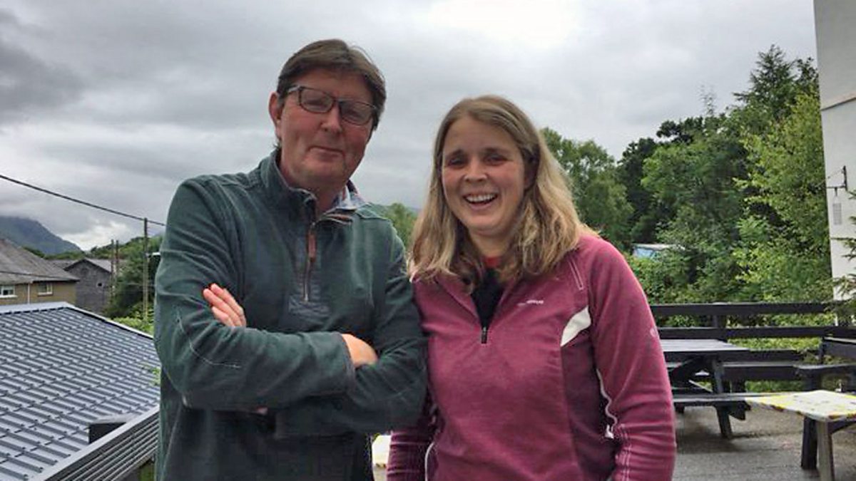 BBC Radio Cymru - Gari Wyn, Elin Aaron