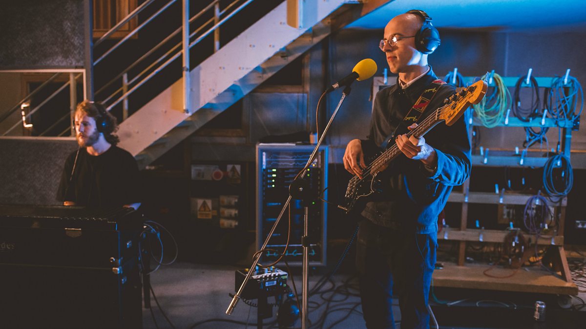 BBC Radio 1 - Radio 1's Future Sounds, Mr Jukes plays live, Mr Jukes ...