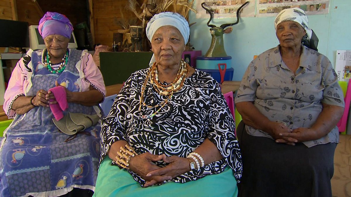 BBC News - BBC News at Ten, Endangered Languages: The Njuu