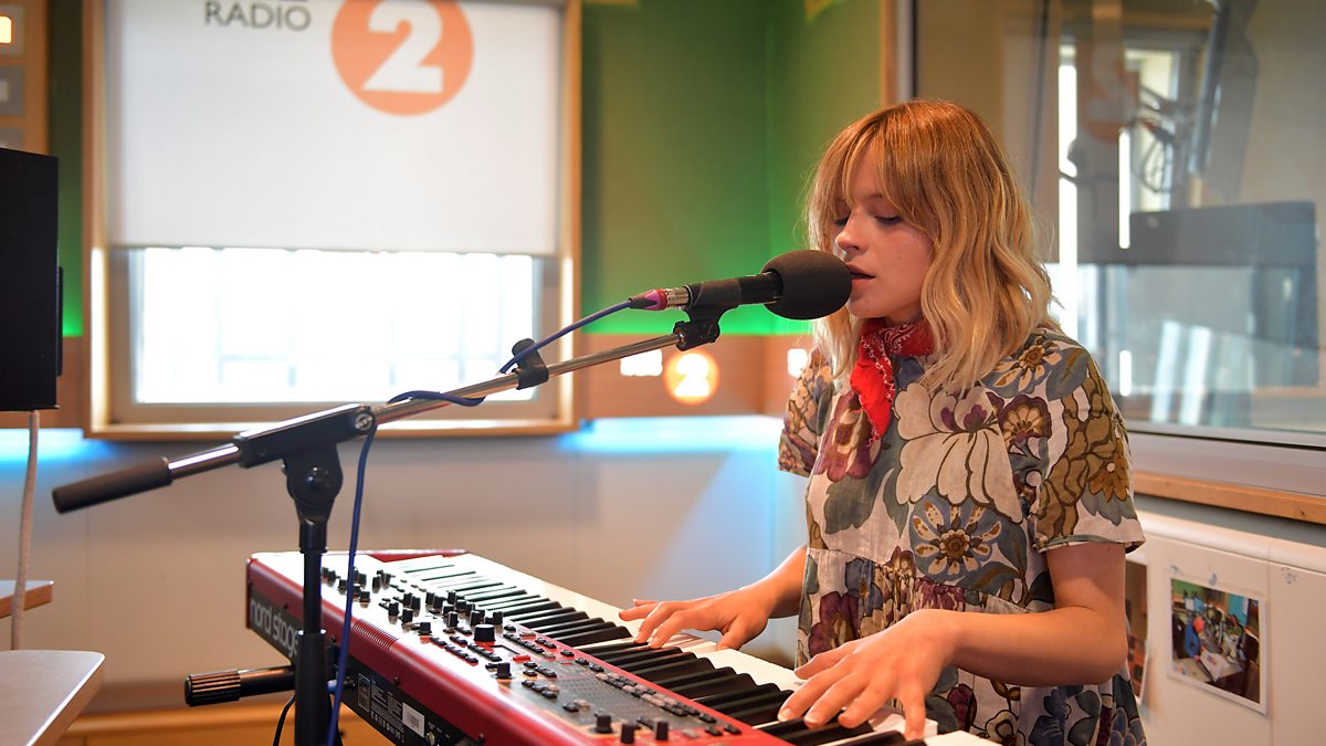 BBC Radio 2 - Dermot O'Leary, Melanie C sits in and has a live session ...