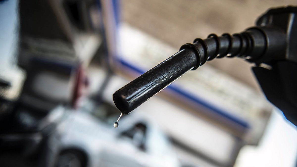 BBC Radio 4 - Things That Made the Modern Economy, Series 1, Leaded Petrol