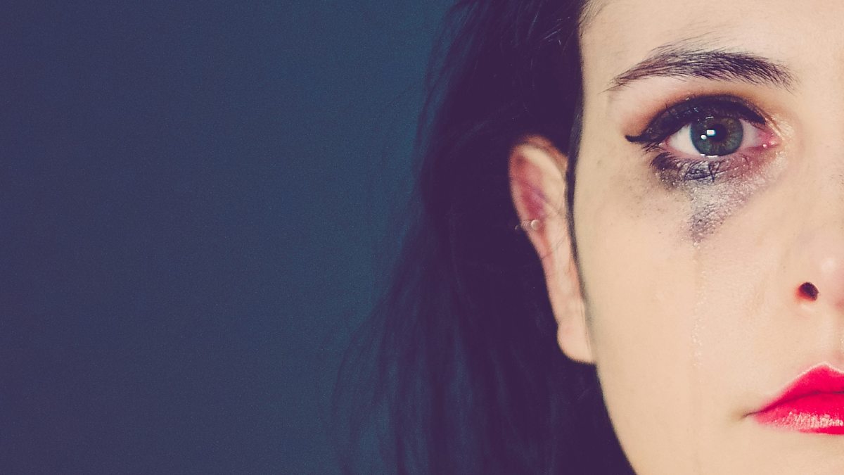 BBC Radio Cymru - Stiwdio gyda Nia Roberts, Mwgsi