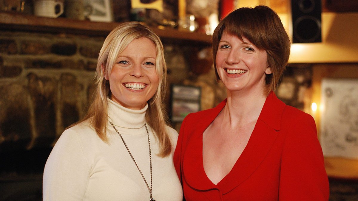 S4C - Cwpwrdd Dillad, Cyfres 2007, Pennod 1