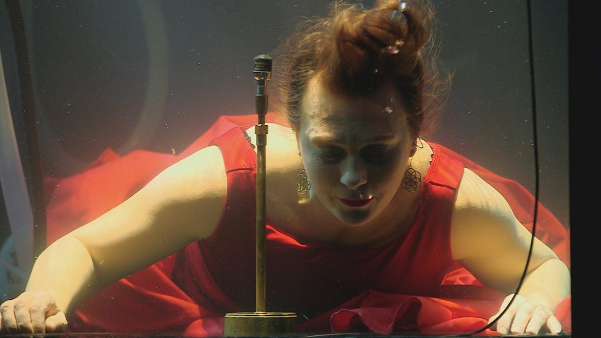 BBC - AquaSonic: How to sing underwater