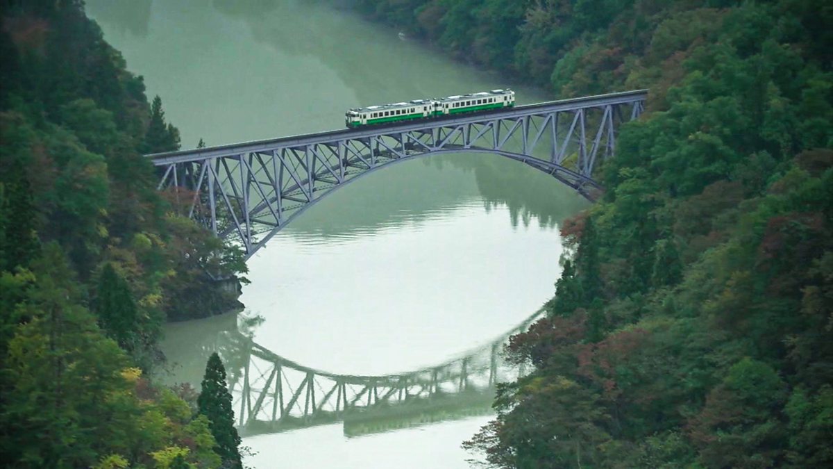 BBC News - The Travel Show, Japan's Prettiest Railways