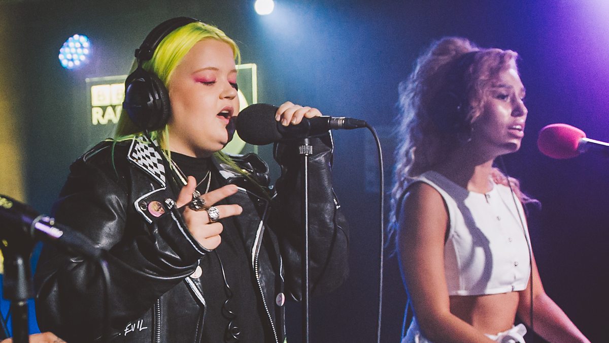 Bbc Radio 1 Clara Amfo Alma In The Live Lounge For The First Time